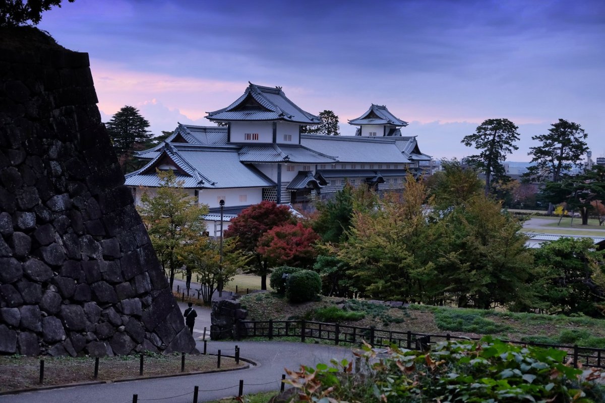 Our first Shinkansen! Kanazawa and Shirakawago – a relief from the city ...